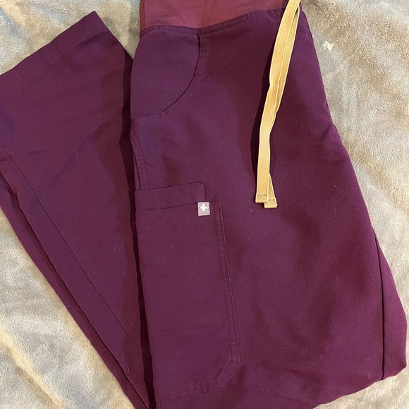 Figs | Pants & Jumpsuits | Figs Deep Purple Kade Cargo Scrub Pant ...